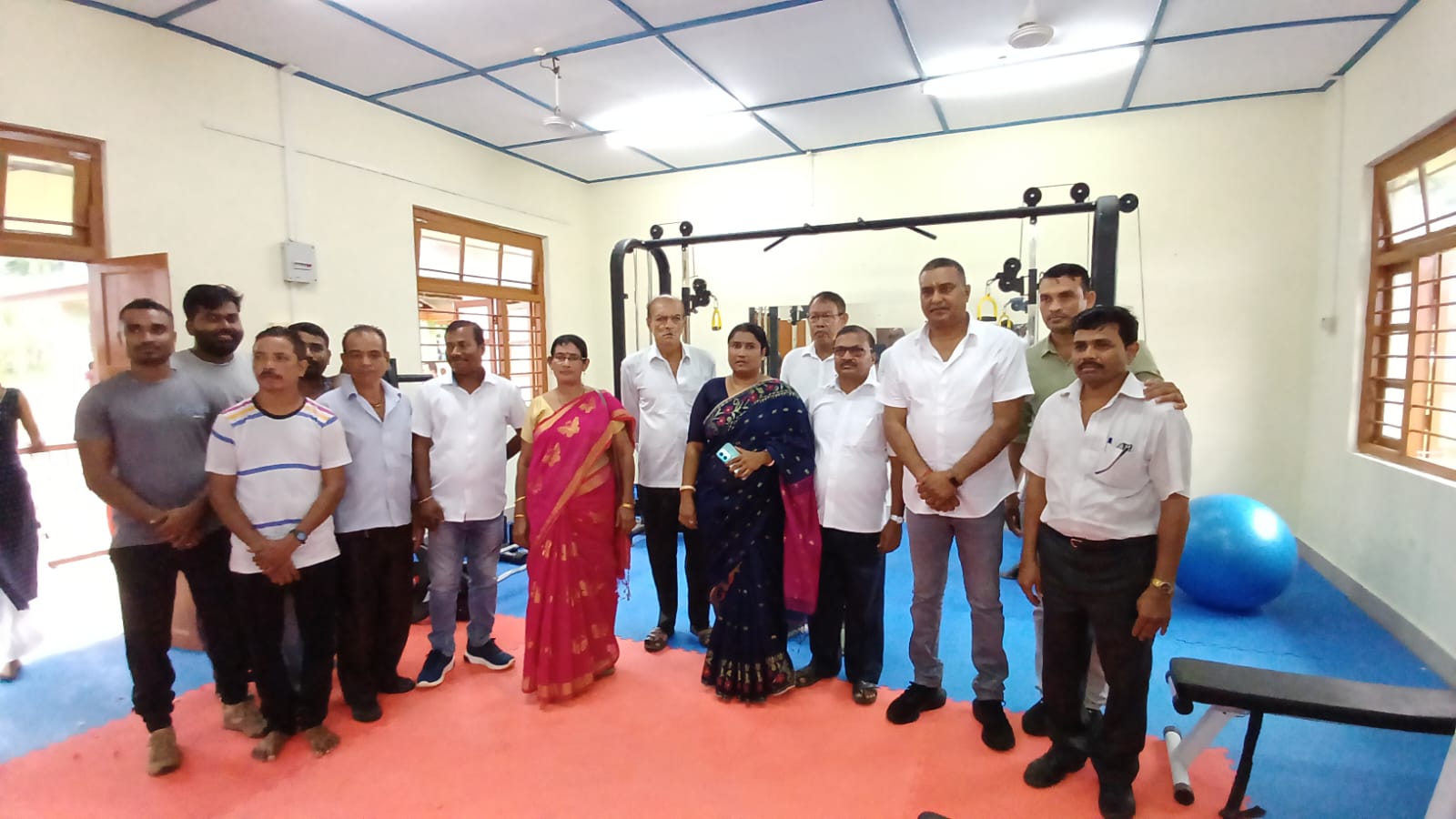 Member of Parliament inaugurates modern Gym in Shibpur constructed ...